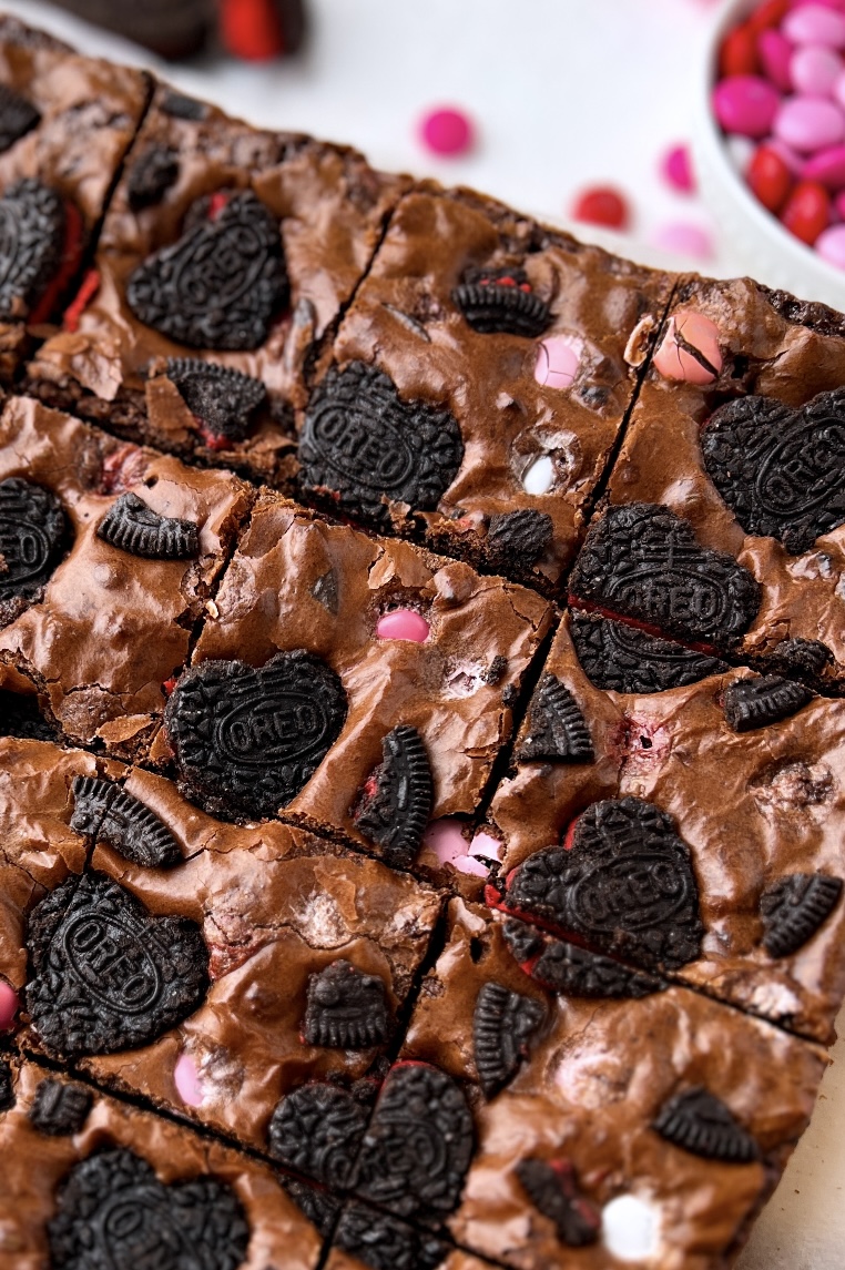 Valentine's Day Oreo M&M Brownies - Bake Drizzle Dust